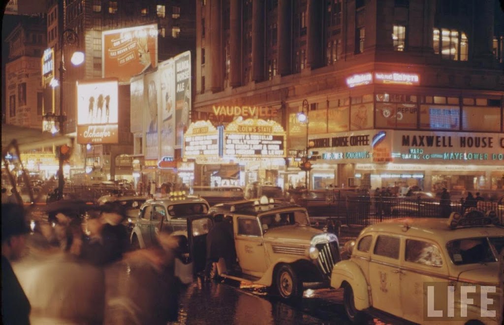 The Neon Beautiful: Images of New York at Night 1946 - The Bowery Boys ...