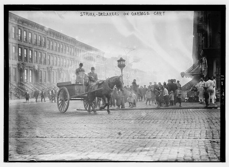 Lovely photos of the horrible New York garbage strike of 1911 - The ...