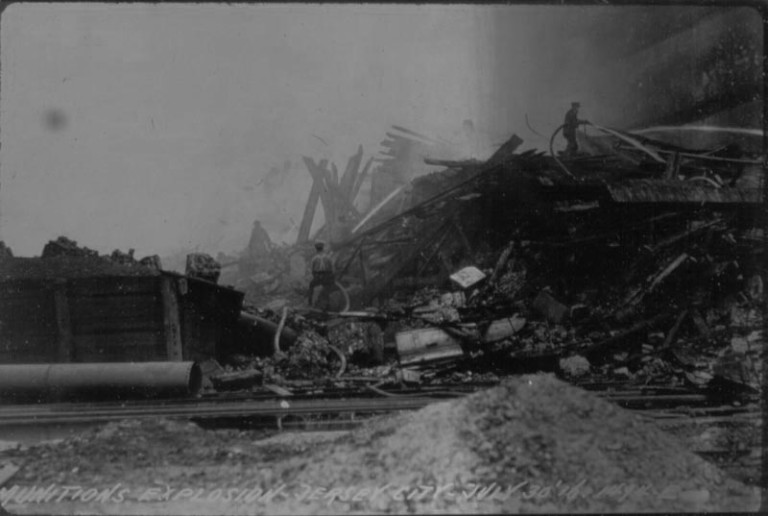 Danger in the Harbor: World War I and the Black Tom Explosion of 1916 ...