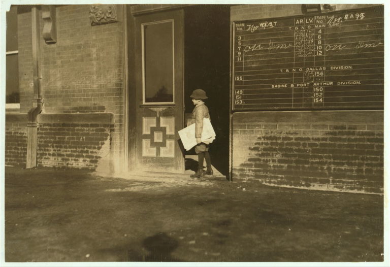 Newsies on Strike! The thrilling tale of New York newsboys fighting ...