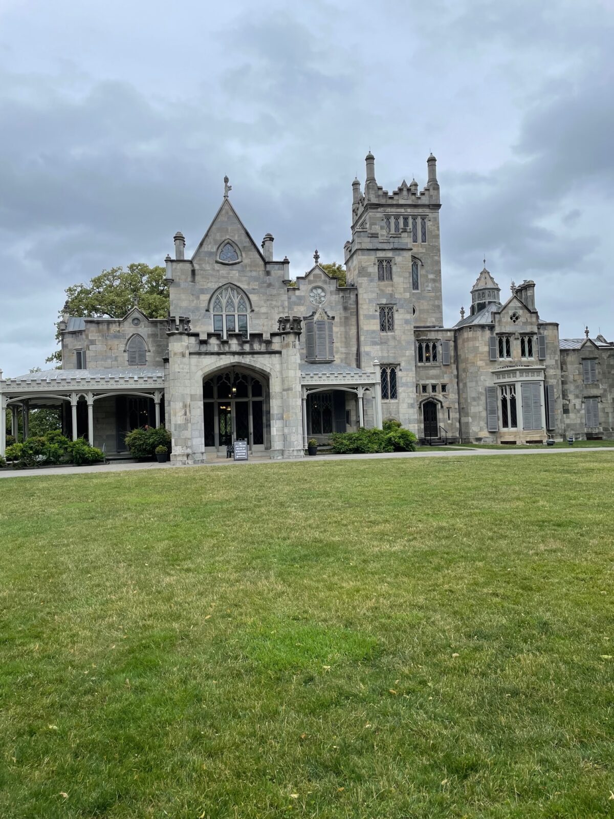 The Secrets of Lyndhurst Mansion, Jay Gould's Gilded Age Escape - The Bowery Boys: New York City ...